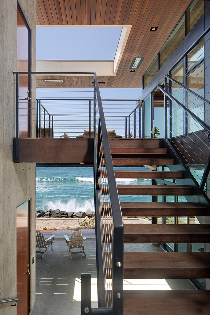 Oceanside beach house - domusstudio architecture